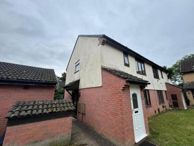 1 bedroom ground floor flat for rent in Cucklington Gardens, Bournemouth, BH9