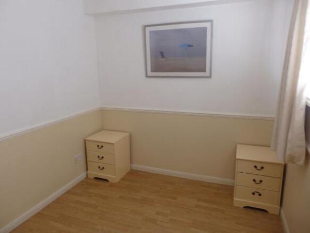 1 bedroom ground floor flat for rent in Alburgh Close, Bedford, MK42