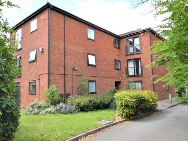 1 bedroom ground floor flat for rent in Bournemouth Close to T.