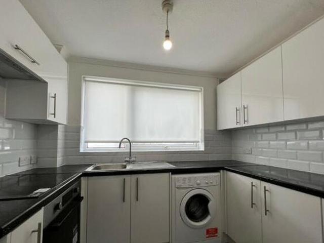 1 Bedroom Ground Floor Flat For Rent In Bromley, London