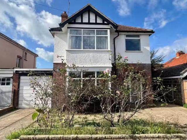1 bedroom ground floor flat for rent in Gannon Road, Worthing.