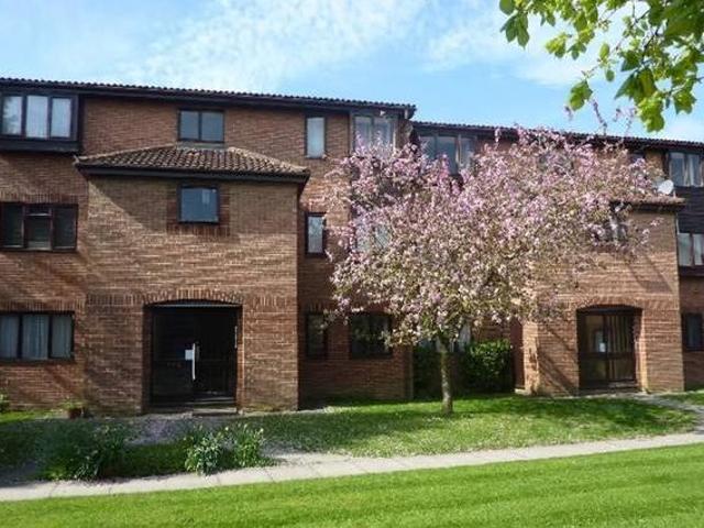 1 bedroom ground floor flat for rent in Forge Field Shepherds Spring Road SP10