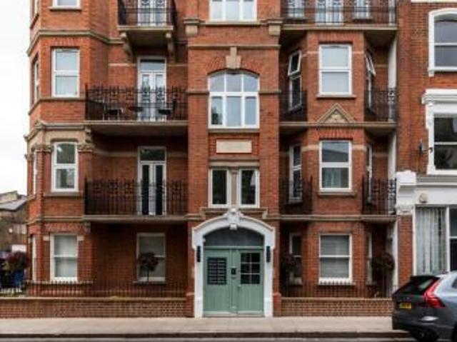 1 bedroom ground floor flat for rent in Flat 5 Cornwall Mansions 228 Blythe Road, W14