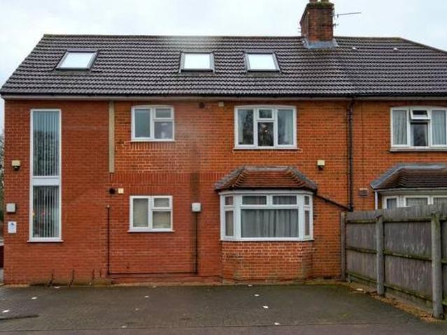 1 bedroom ground floor flat for rent in Hawthorn Way Cambridge CB4