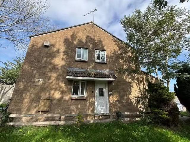 1 bedroom ground floor flat for rent in Hillborne Gardens, BA21