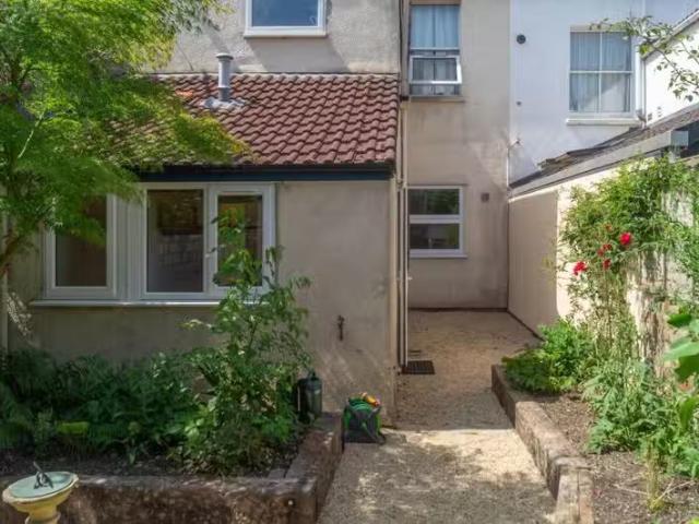 1 bedroom ground floor flat for rent in Longfield Road, Bristo.