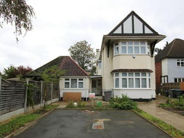 1 Bedroom Ground Floor Flat For Rent In London
