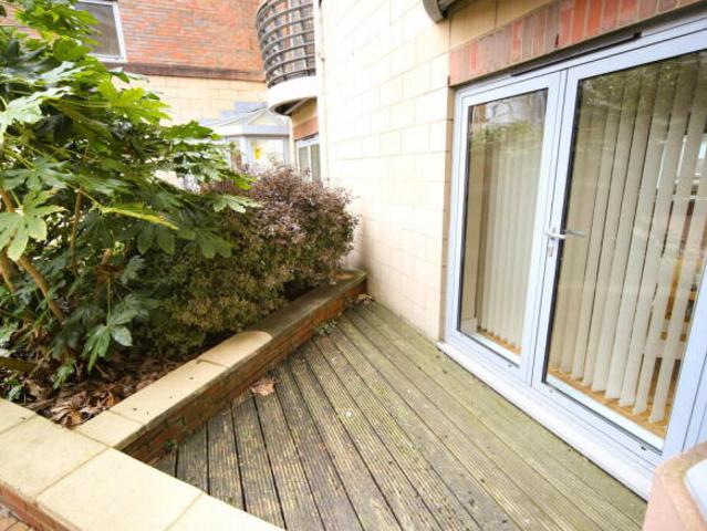 1 bedroom ground floor flat for rent in Millennium View, Fitzhamon Embankment, Cardiff, CF11 6AR, CF11