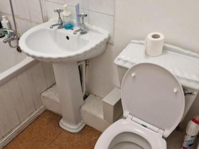 1 bedroom ground floor flat for rent in North Villas, London, NW1