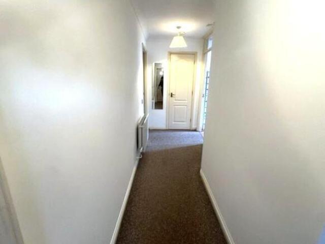 1 bedroom ground floor flat for rent in Shalbourne Square, Hackney, London, E9
