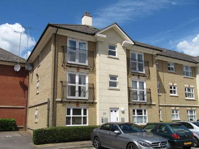 1 bedroom ground floor flat for rent in Stapleford Close Chelmsford CM2