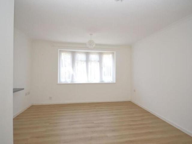1 bedroom ground floor flat for rent in Star Lane, Folkestone, CT19