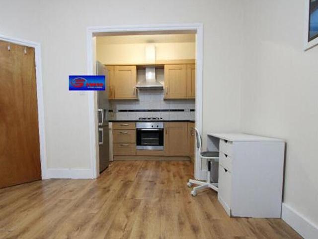 1 Bedroom Ground Floor Flat For Rent In Sutton, Surrey