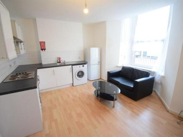 1 bedroom ground floor flat for rent in Piercefield Place Flat 1, Cardiff, CF24