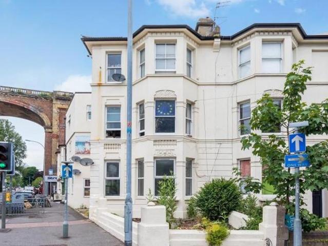 1 bedroom ground floor flat for rent in Preston Road, BN1