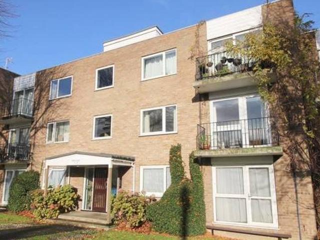 1 bedroom ground floor flat for rent in Priory Court Hitchin SG4