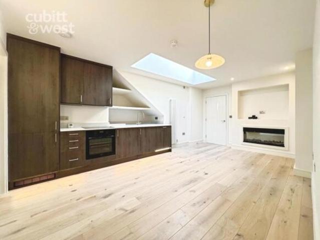 1 bedroom ground floor flat for rent in Roundhill Road, Brighton, BN2