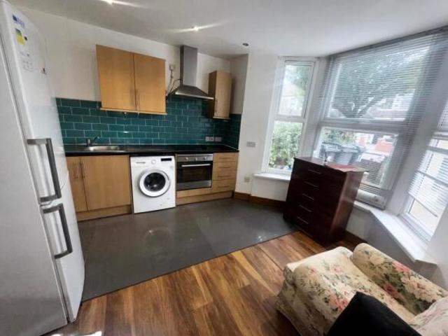 1 bedroom ground floor flat for rent in Richards Street, CARDIFF, CF24
