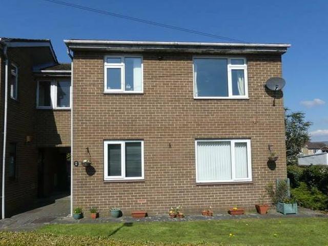 1 bedroom ground floor flat for rent in West View Avenue Burley In Wharfedale LS29