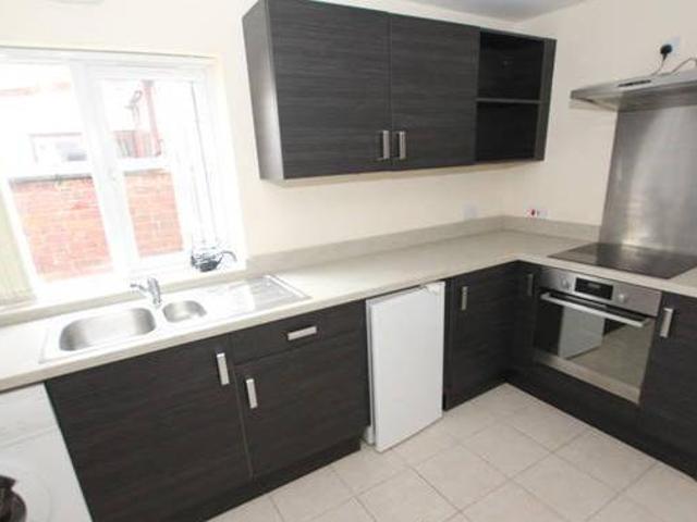 1 bedroom ground floor flat for rent in West Street Hoole CH2