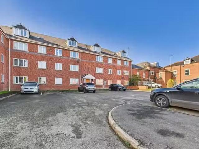 1 bedroom ground floor flat for rent in The Langton, Drewry Co.
