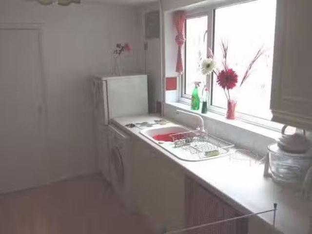 1 bedroom ground floor flat for rent in Upper Wickham Lane, We.