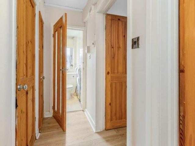 1 bedroom ground floor flat for sale in 21/1 Kenilworth Drive, Liberton, Edinburgh, EH16 6DD, EH16