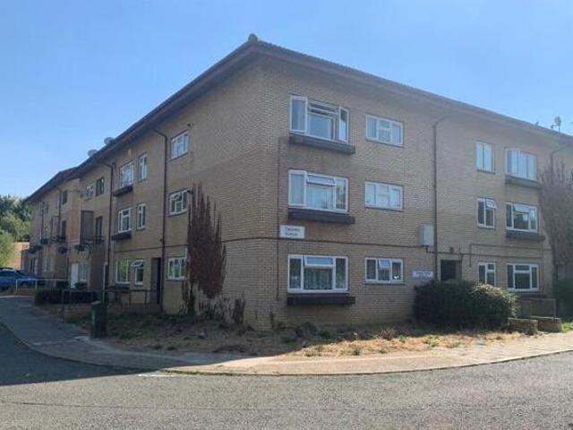 1 Bedroom Ground Floor Flat For Sale In Conniburrow