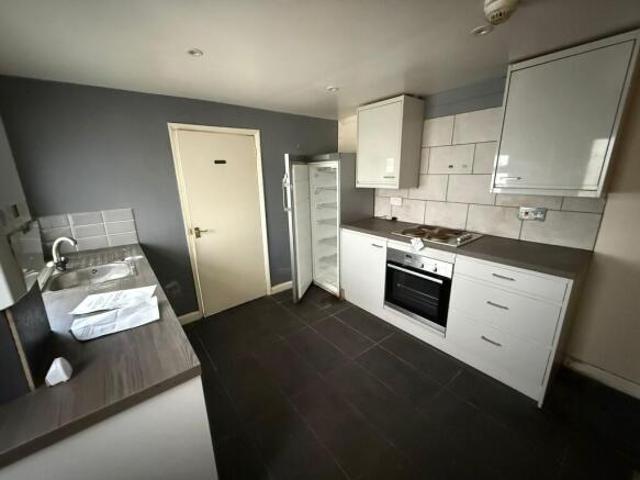 1 bedroom ground floor flat for sale in Cavendish Place, Eastbourne, BN21
