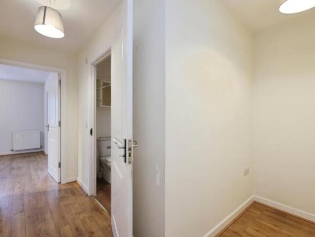 1 bedroom ground floor flat for sale in Cezanne Road, Watford, WD25