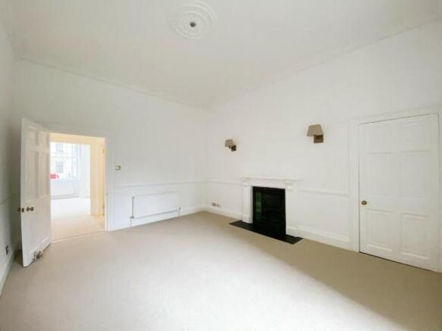 1 bedroom ground floor flat for sale in CITY CENTRE Great Pulteney Street, BA2