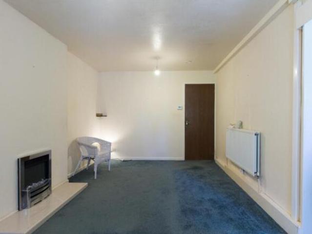 1 bedroom ground floor flat for sale in Barker Court, Birkby, Huddersfield, HD2