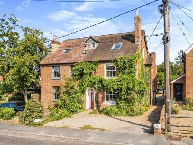 1 Bedroom Ground Floor Flat For Sale In Billingshurst
