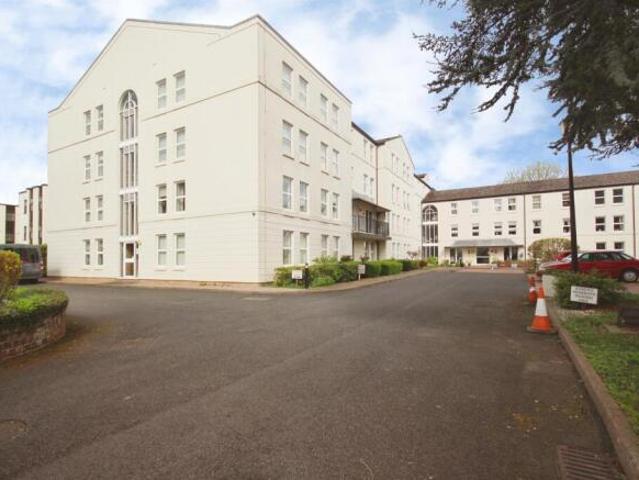 1 bedroom ground floor flat for sale in Binswood Avenue, Leamington Spa, CV32
