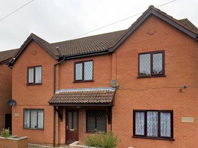 1 Bedroom Ground Floor Flat For Sale In Bridge Road