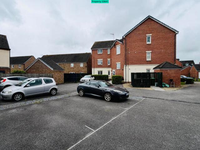 1 bedroom ground floor flat for sale in Glan Yr Afon, Gorseinon, Swansea, SA4