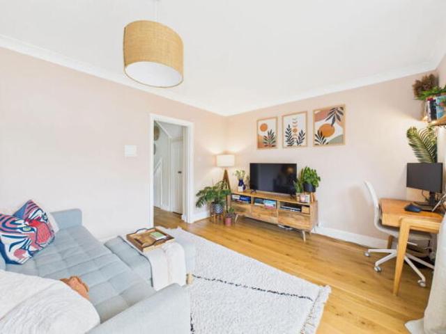 1 bedroom ground floor flat for sale in Douglas Avenue, Worthing, BN11
