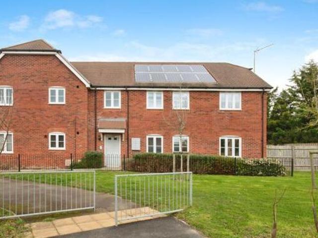 1 Bedroom Ground Floor Flat For Sale In Downton