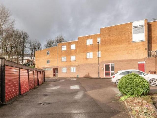 1 bedroom ground floor flat for sale in Dobbin Hill, Dobbin Court, S11