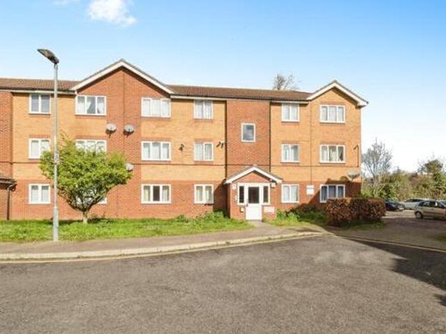1 Bedroom Ground Floor Flat For Sale In Dagenham