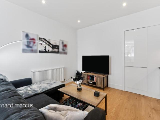 1 bedroom ground floor flat for sale in Dunbar Road, New Malden, KT3