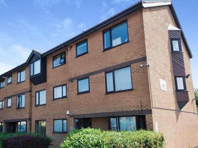 1 Bedroom Ground Floor Flat For Sale In Enfield