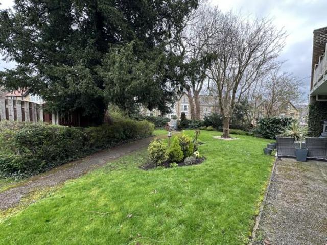 1 bedroom ground floor flat for sale in Flat 7 36 Millhouses Lane Millhouses Sheffield S7 2HB, S7
