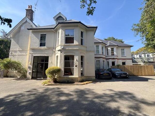 1 bedroom ground floor flat for sale in Flat 2, Amberwood Grange, 30 Dean Park Road, Bournemouth, Dorset BH1 1HY, BH1