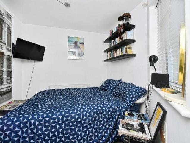 1 bedroom ground floor flat for sale in Freshfield Road, Brighton, BN2