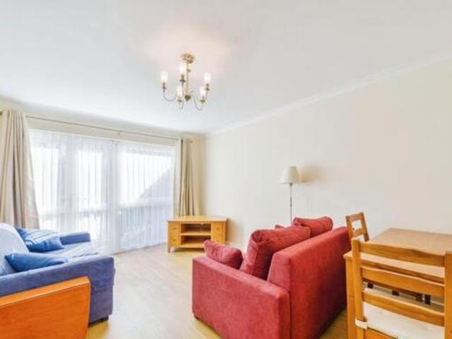 1 Bedroom Ground Floor Flat For Sale In Hatfield