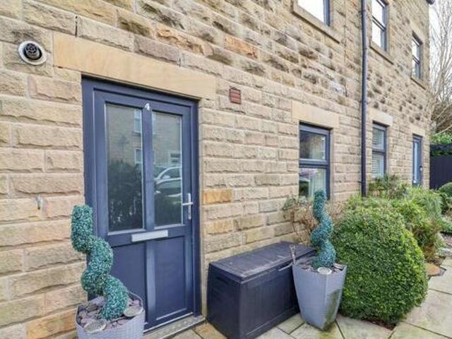 1 Bedroom Ground Floor Flat For Sale In Hadfield