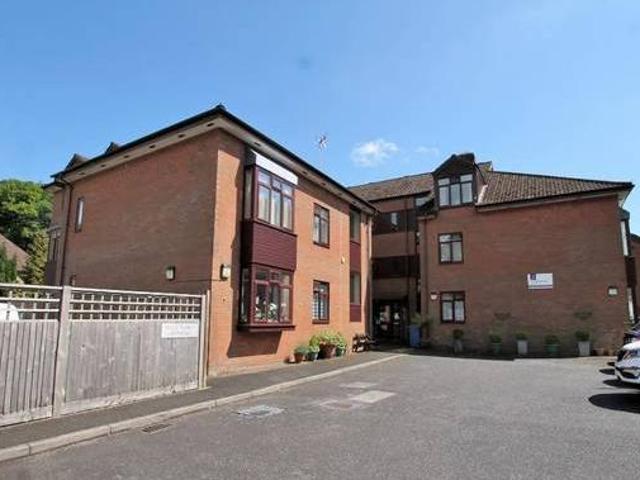 1 bedroom ground floor flat for sale in Headley Road GRAYSHOTT GU26