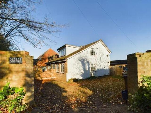 1 Bedroom Ground Floor Flat For Sale In Hitchin