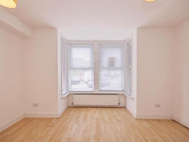 1 bedroom ground floor flat for sale in London Road, Portsmouth, PO2